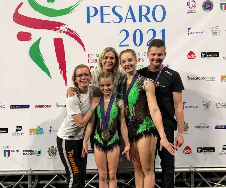 Esmee de Graaf hervond liefde voor haar sport acrogym